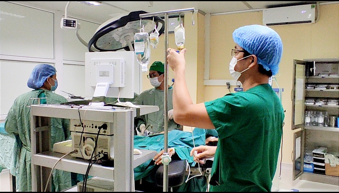 CA PHẪU THUẬT NANG GAN HIẾM GẶP - Bệnh Viện Đa Khoa Khu Vực Tây Bắc Nghệ An